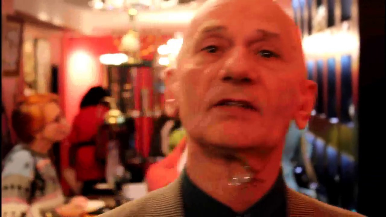 Terre Rouge - Festival Vues d'Afrique - YouTube