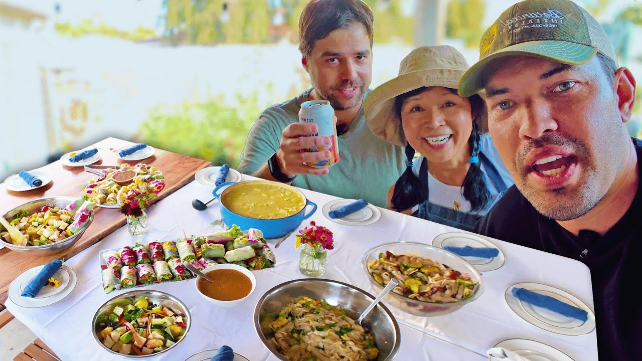 Cooking an Entire Thai Dinner From The Garden! - YouTube