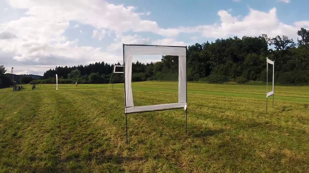 FPV Race // GOPRO // Outdoor // MultiGP Style Gates - YouTube