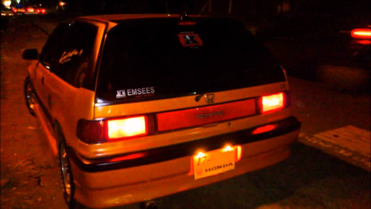 My dad's 1989 Honda Civic EF Hatchback - YouTube