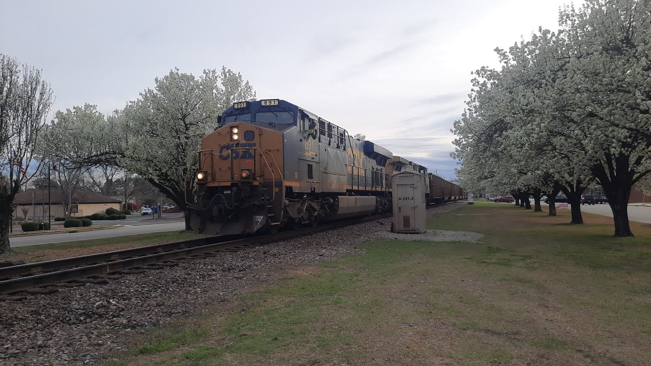CSX 891 Leading A Slow Coal Man E375-07 With a Friendly Crew Hanging ...