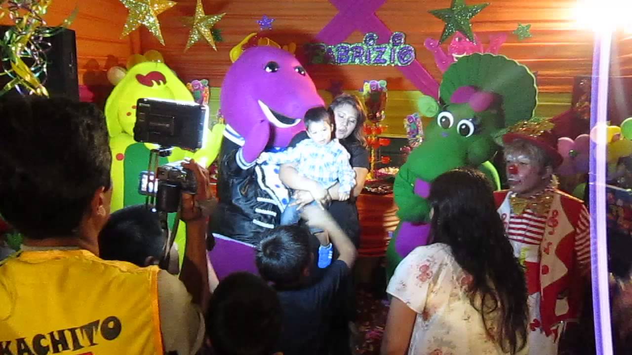 SHOW INFANTIL DE BARNEY con takachito shows voz en vivo - YouTube