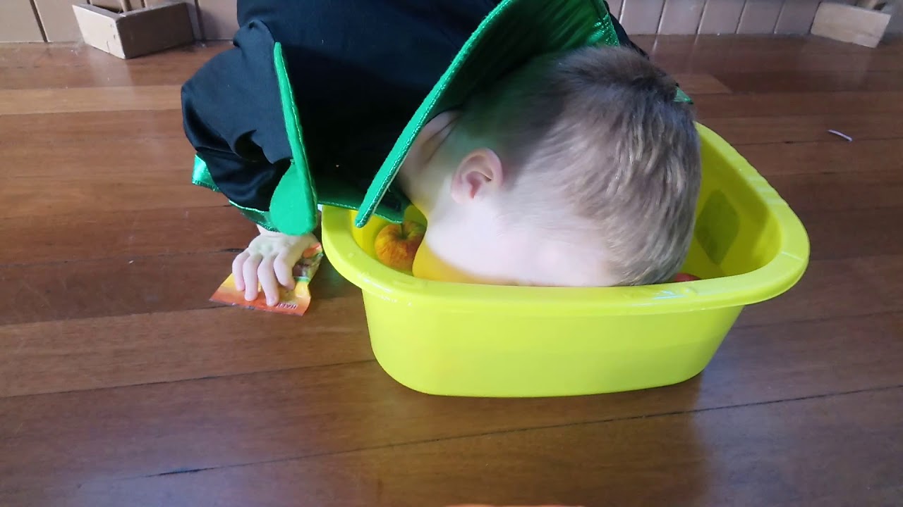 Jacob dunking for apples 🍏 - YouTube