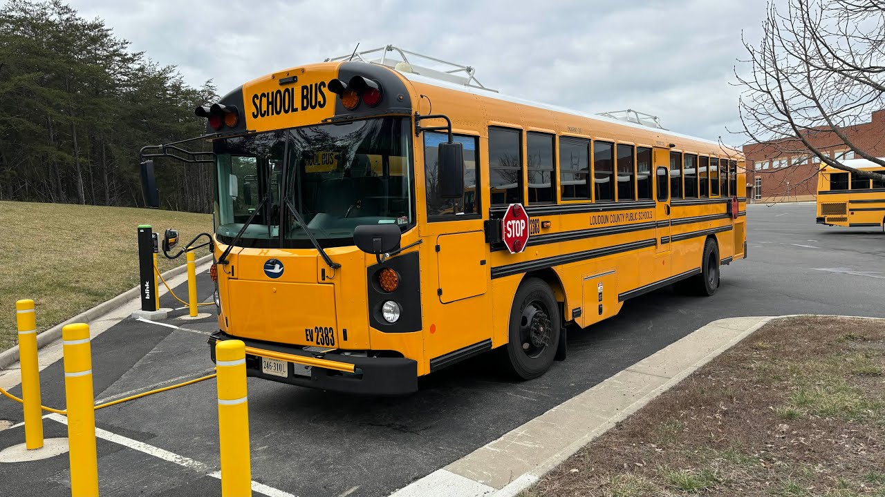 2023 Blue Bird Electric T3RE, EV2383 from Loudoun County - YouTube