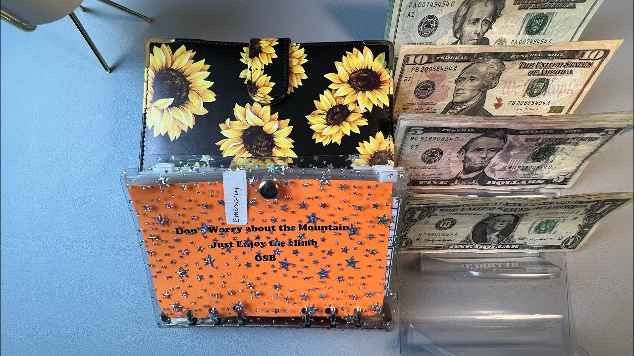 Cash Stuffing #1 of 2023 | Emergency Fund| Prepare| - YouTube