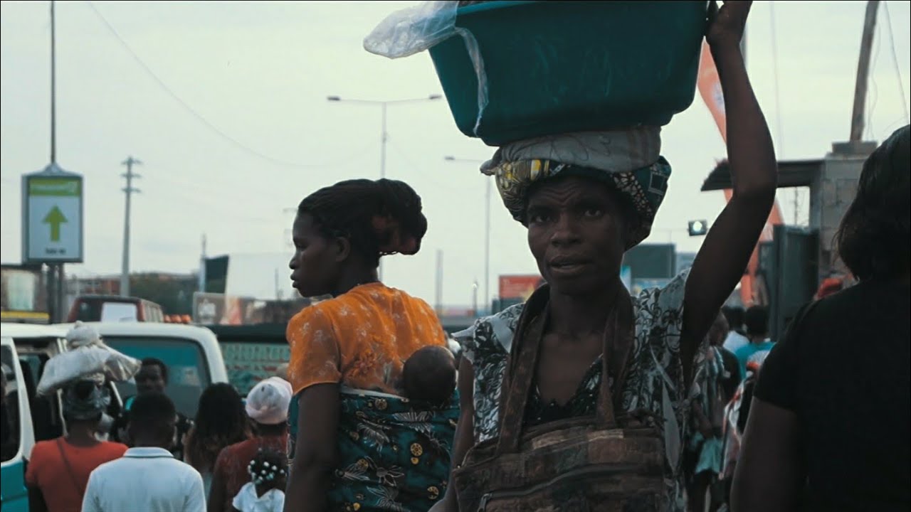 Squeezey mmv - Estou Feliz (official video) - YouTube