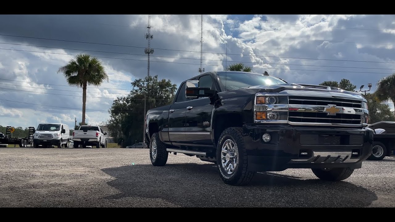 Florida Trucks Quick Walk Around - 2019 Chevrolet Silverado 3500 HD Crew Cab High Country - YouTube