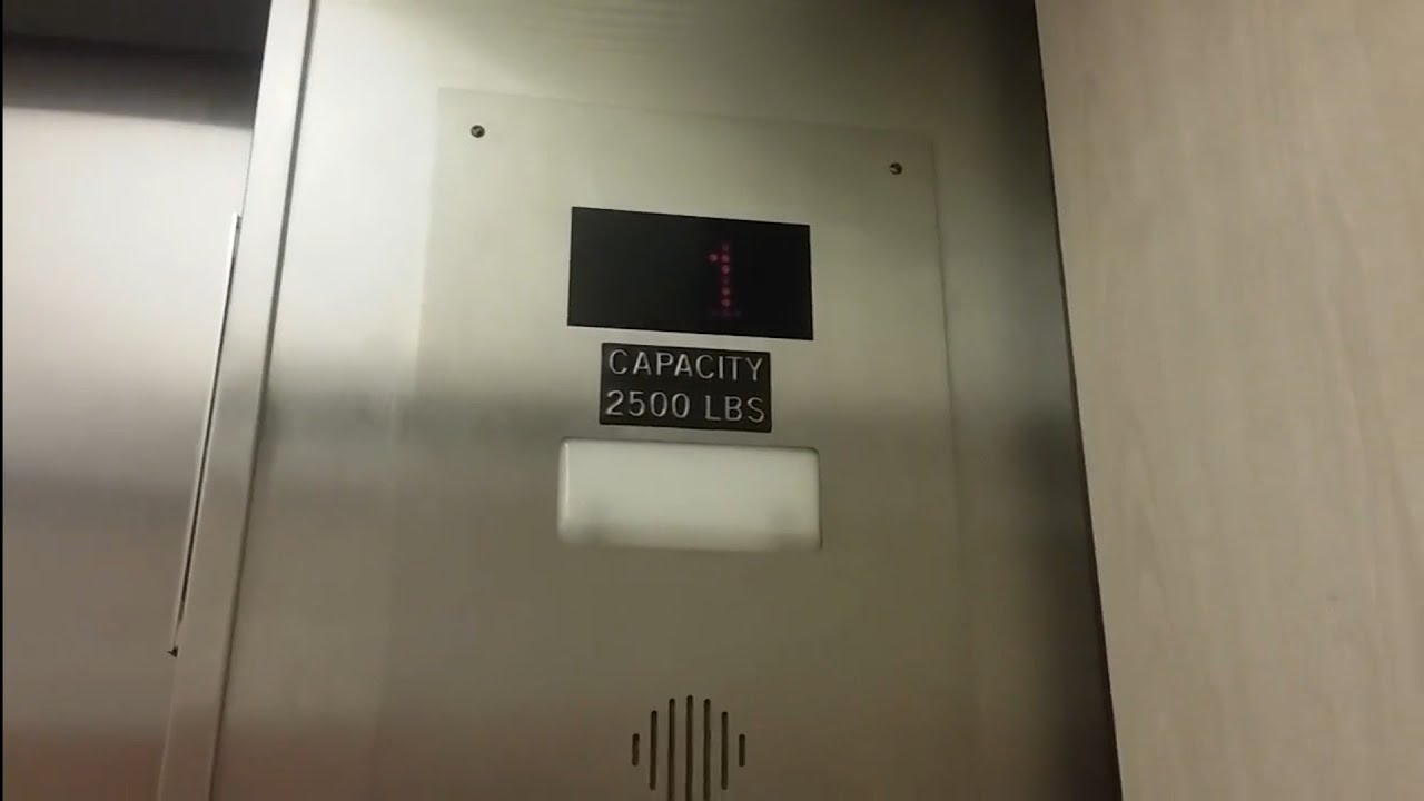 Montgomery Hydraulic Elevator @ Sears - Collin Creek Mall - Plano, TX ...