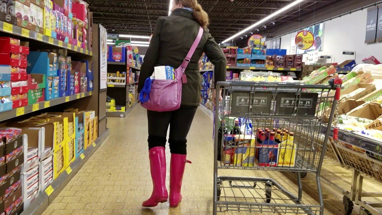 Pink Hunters shopping for groceries - YouTube