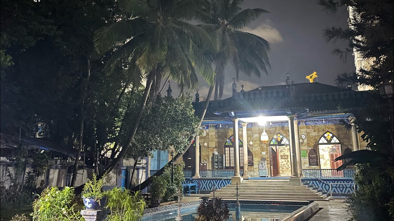 Most beautiful mosque in Mumbai ️| Mughal Masjid | - YouTube