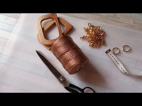 How to cut plastic canvas to make a bag /DIY plastic canvas purse ...