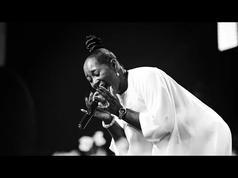 AYIBA AFY-DOUGLAS WORSHIP MEDLEY- ESE' BY NATHANIEL BASSEY/ EZE' EBUBE ...