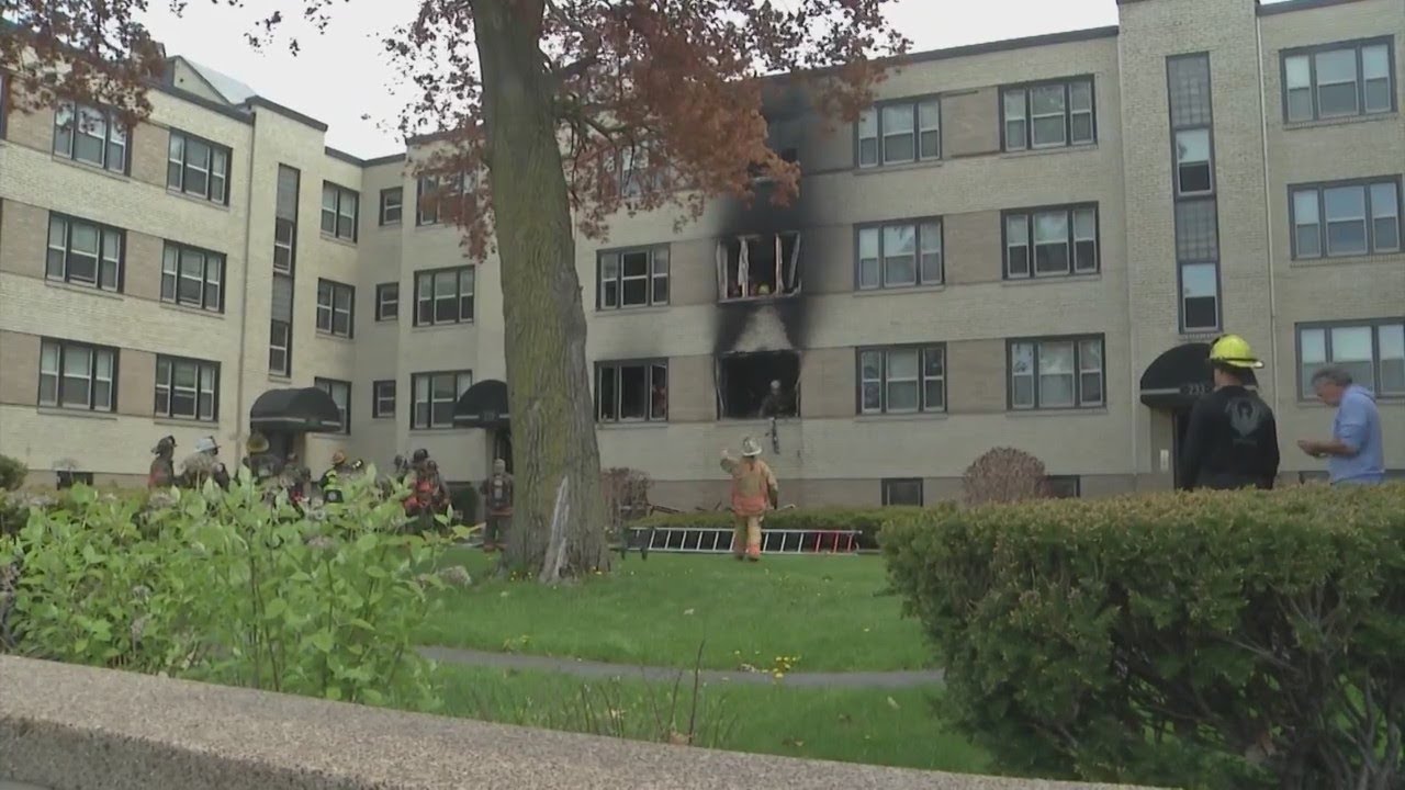 Two-alarm fire damages apartment building on Parkside Avenue - YouTube