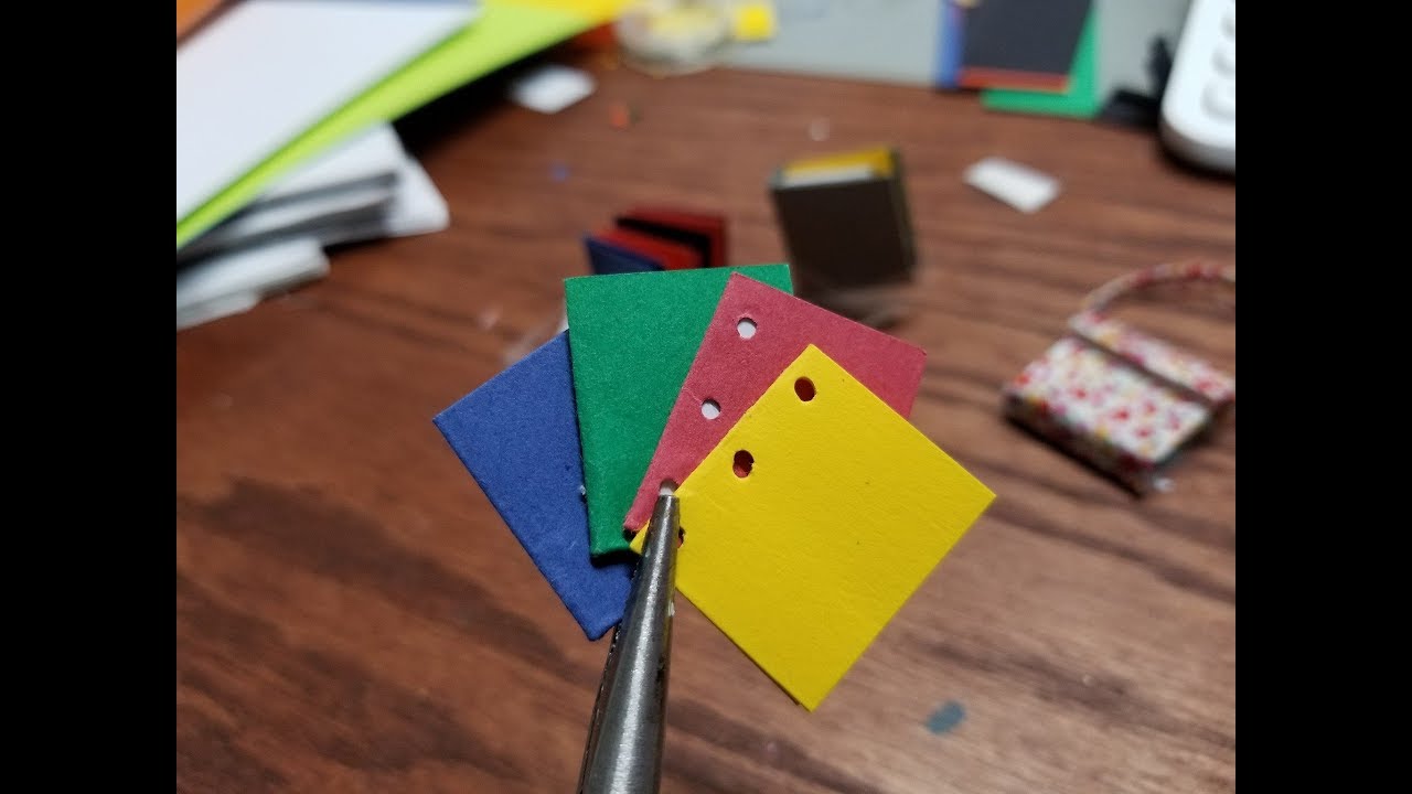 Dollhouse School Folders (1 Minutes Series) - YouTube