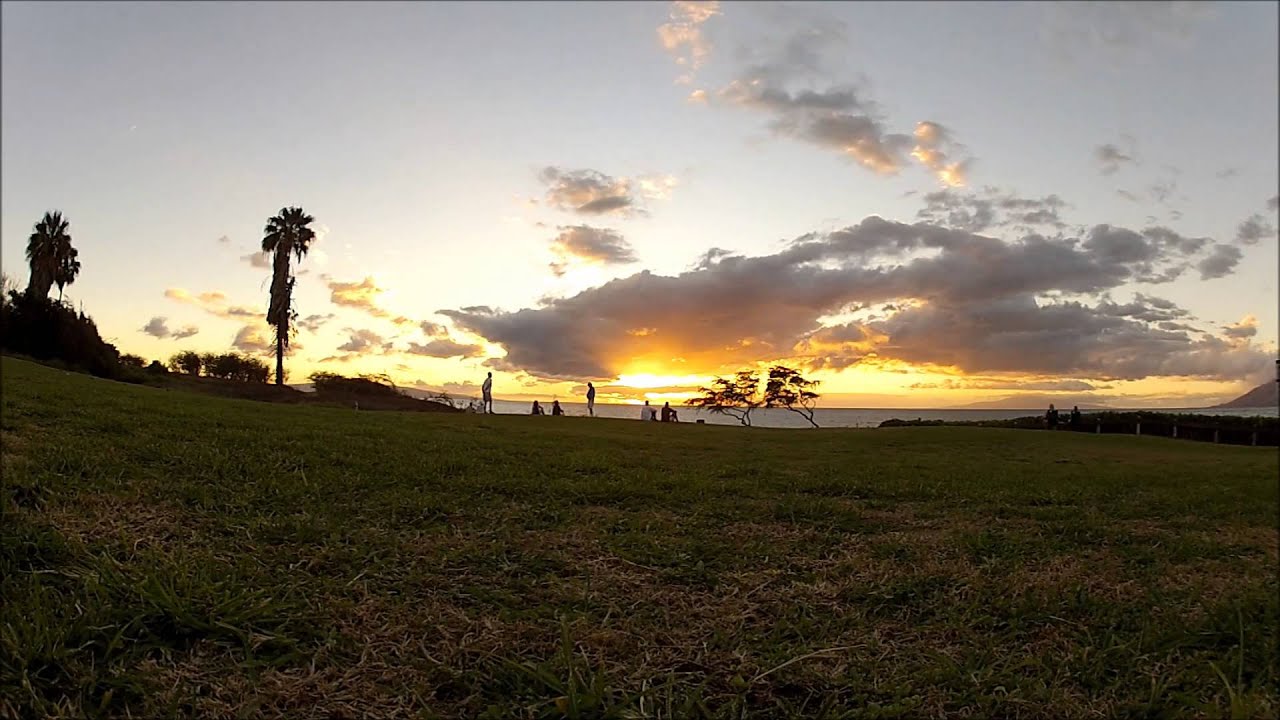 Kamaole III Sunset on Maui ~ Hawaii Web Cam ~ Maui Beach Cam - YouTube