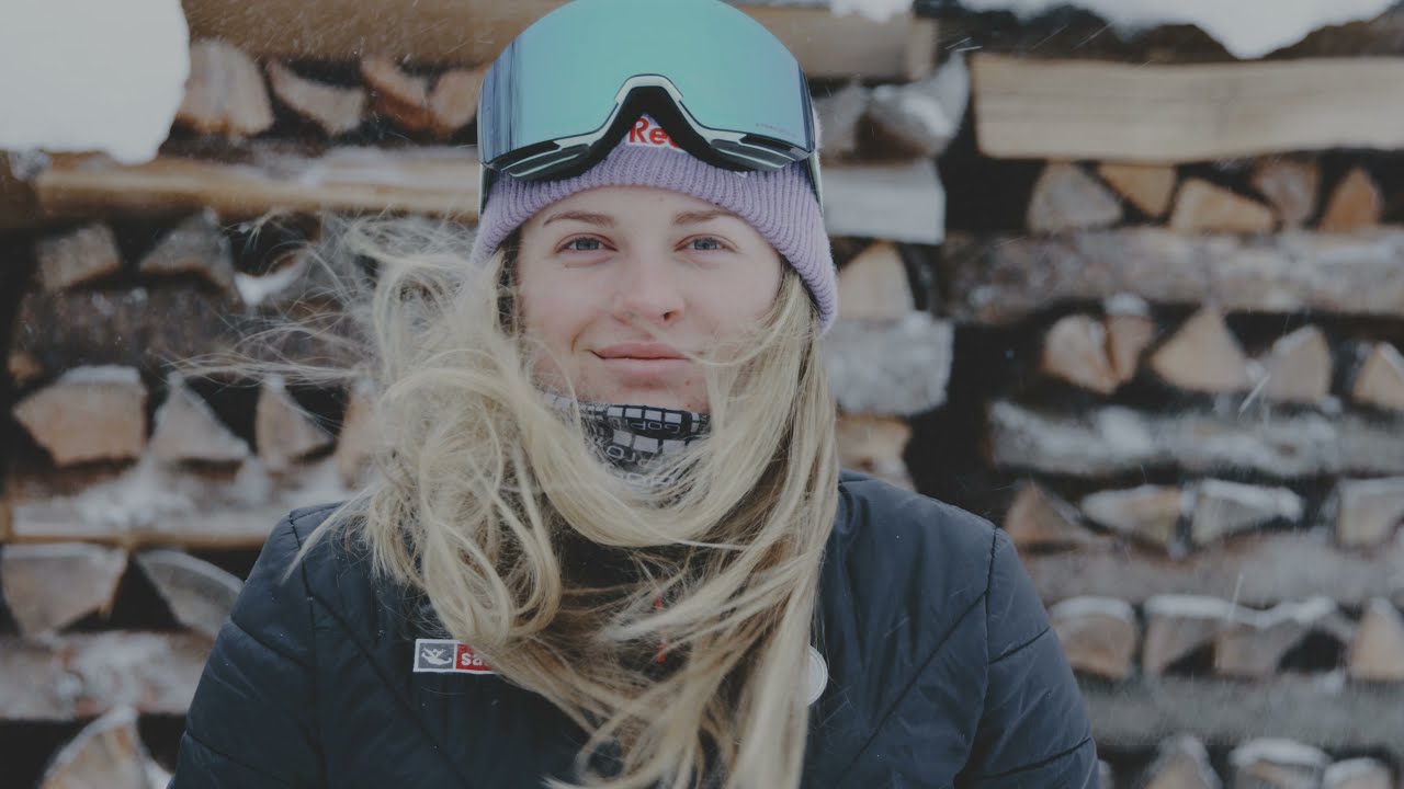 Valentina „Vali“ Höll - Liebeserklärung an den Winter - YouTube