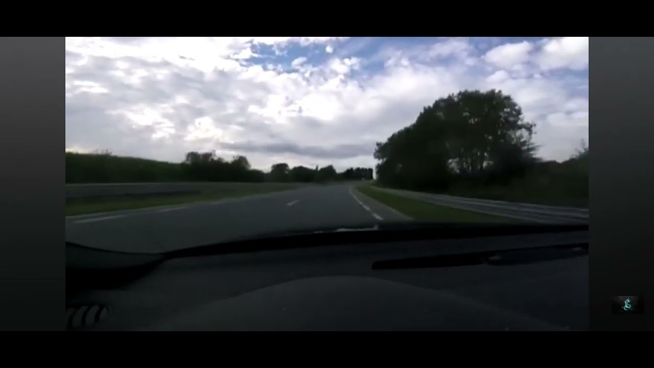 audi rs3 crash 300 km h - YouTube