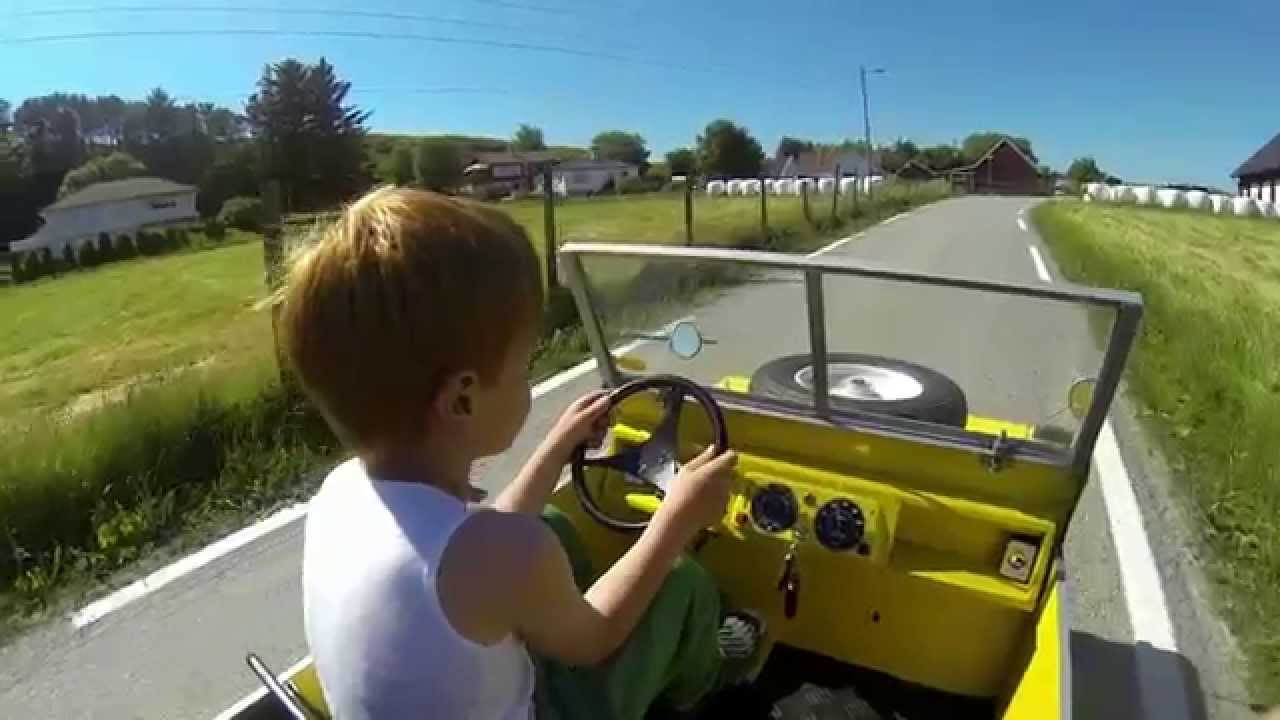 Toylander 2 driving in the sun - YouTube