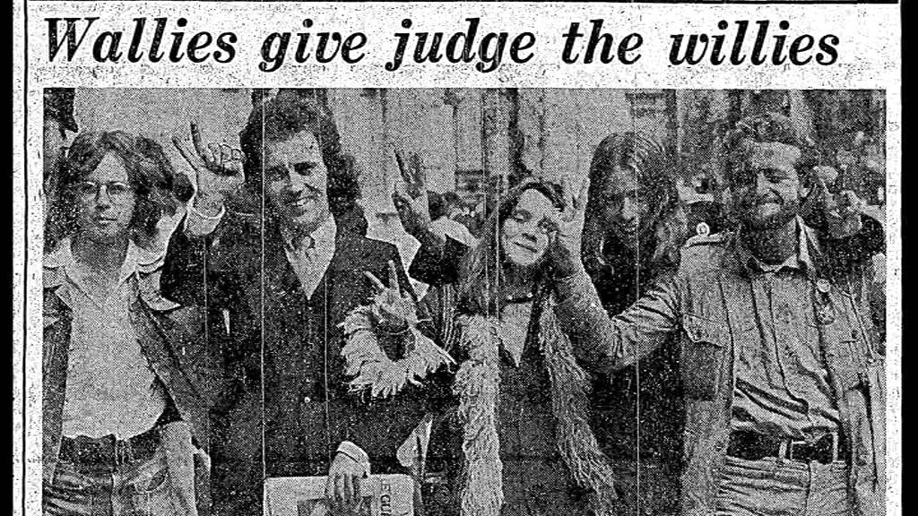 Everyone's Wally (Trailer) - YouTube