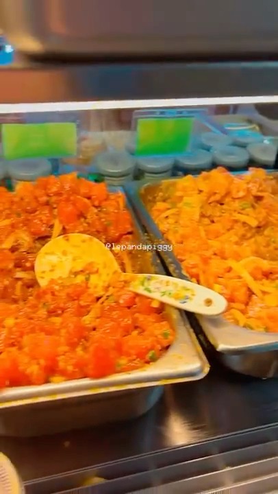 🌺 Aloha vibes in SD! @pokeetc_sandiego brings island-style poke ...