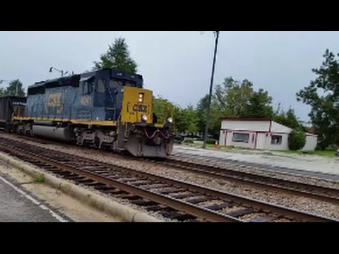 [CSX] 4041 EMD SD40-3 Solo Leads W964-28 Through Fayetteville NC @ Notch 8 & Massive Hornshow ...