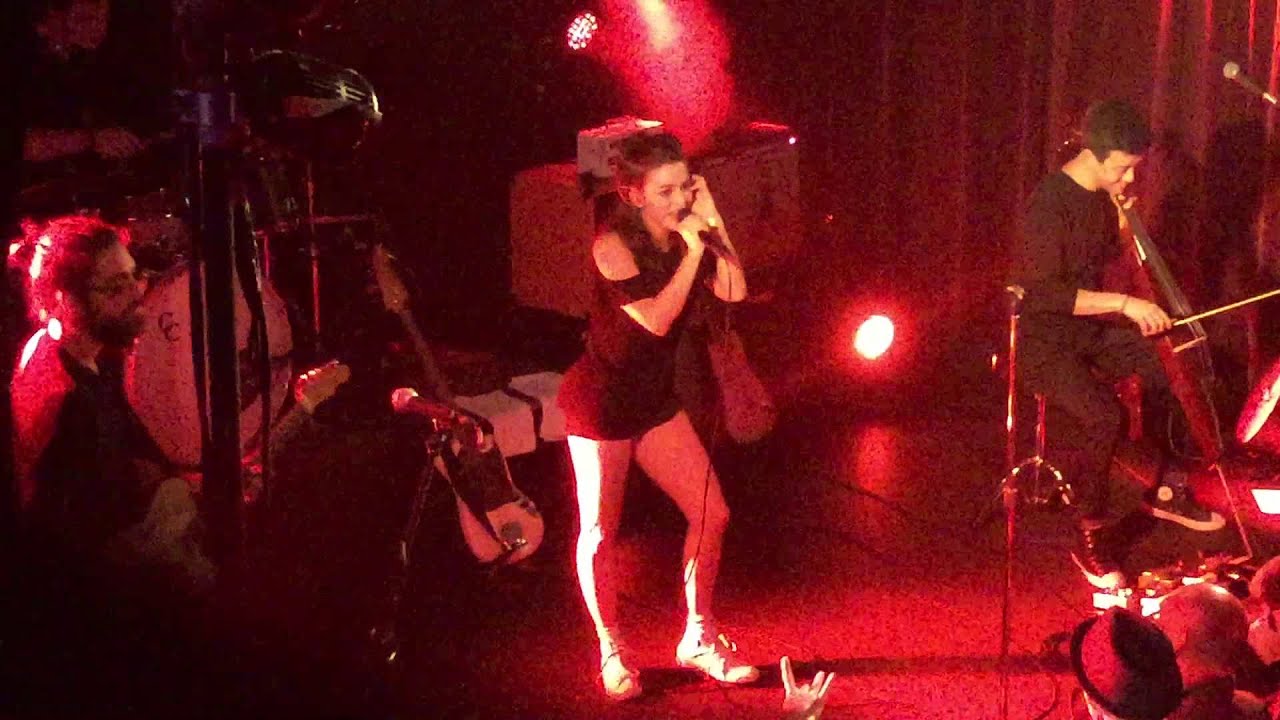 Meg Myers - Sorry (live at Fine Line) - YouTube
