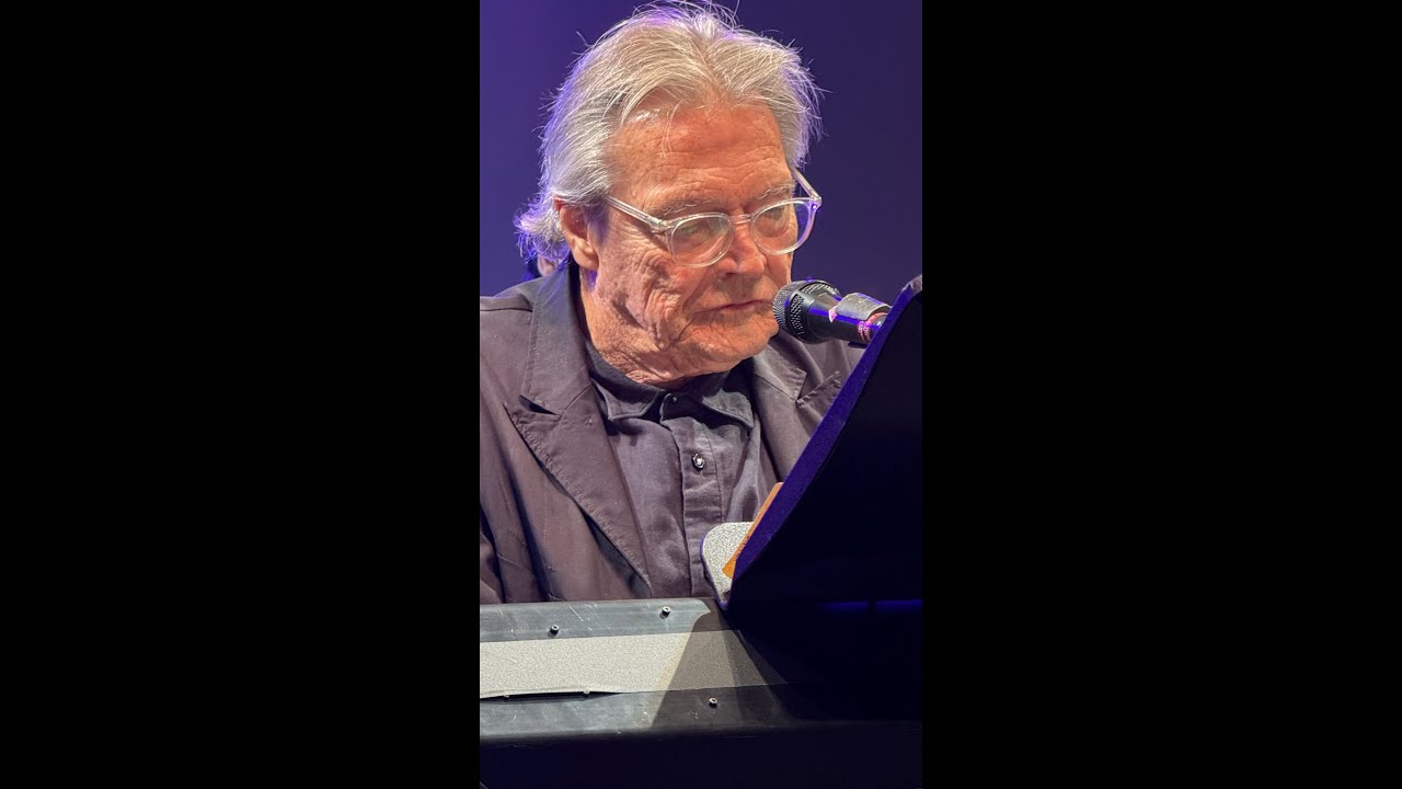 Terry Allen & Panhandle Mystery Band perform "The Wolfman of Del Rio ...