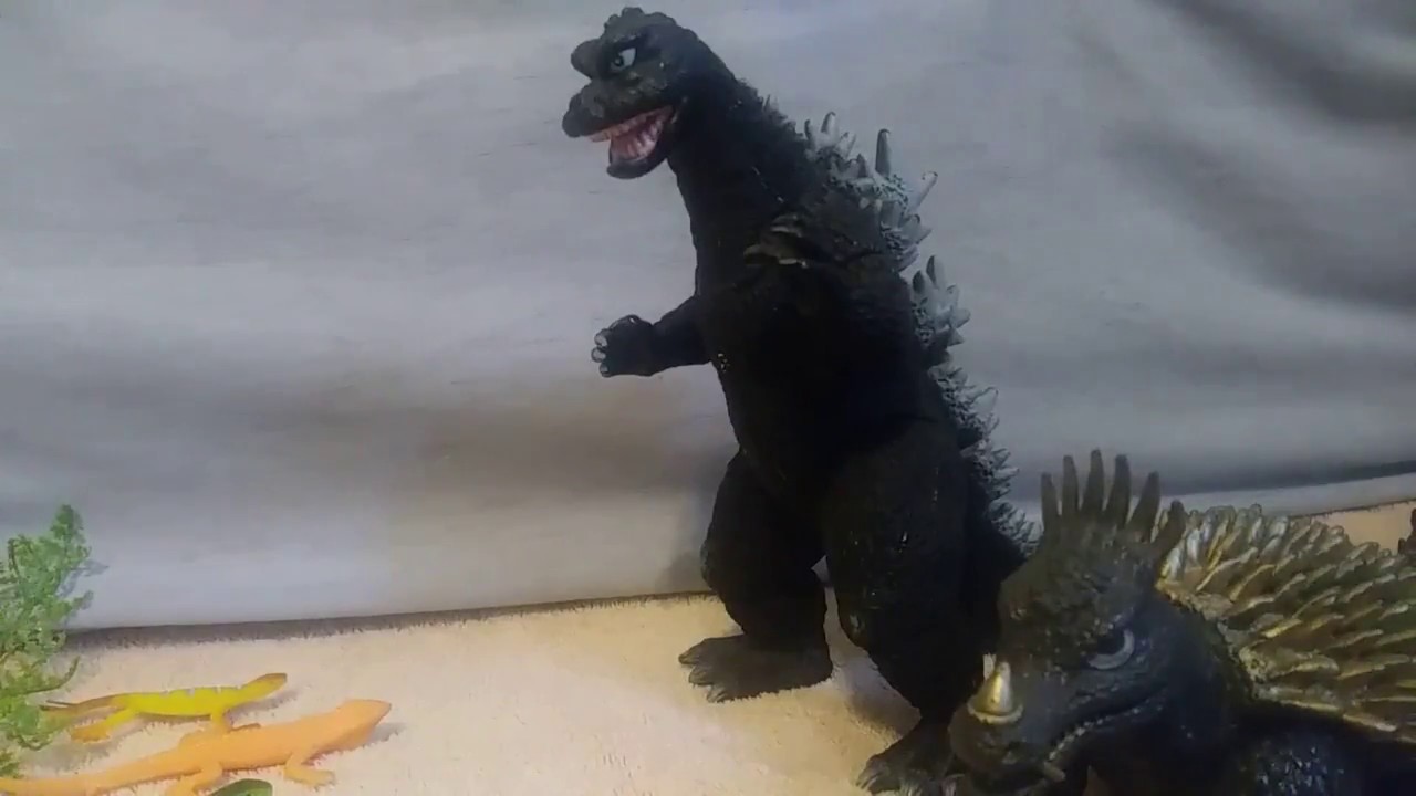 Lizard attack / Godzilla Monster Island (6) - YouTube