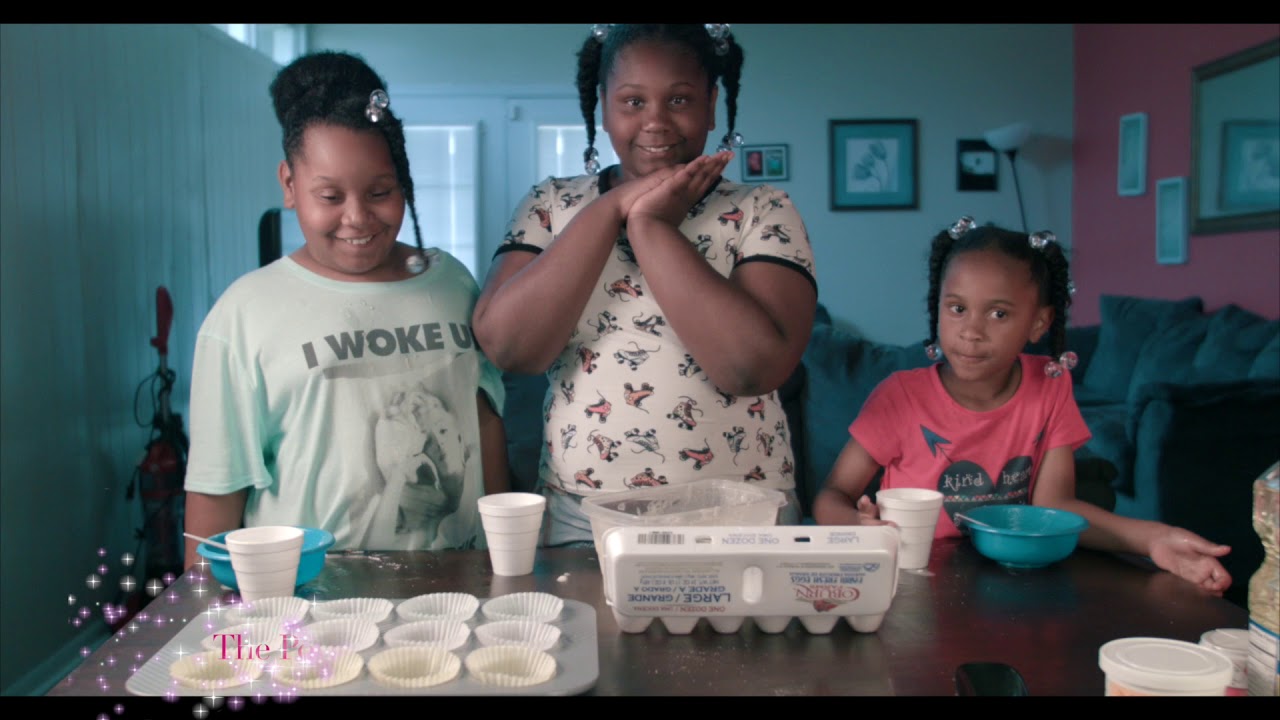 Cupcake making with Powell Sisters - YouTube