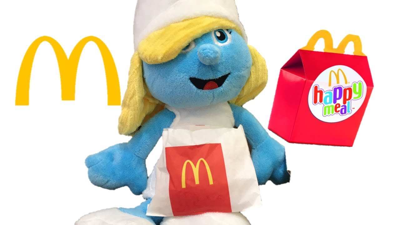 smurfette eating Happy Meal and playing in the mallالسنوفرة تأكل وجبة ...