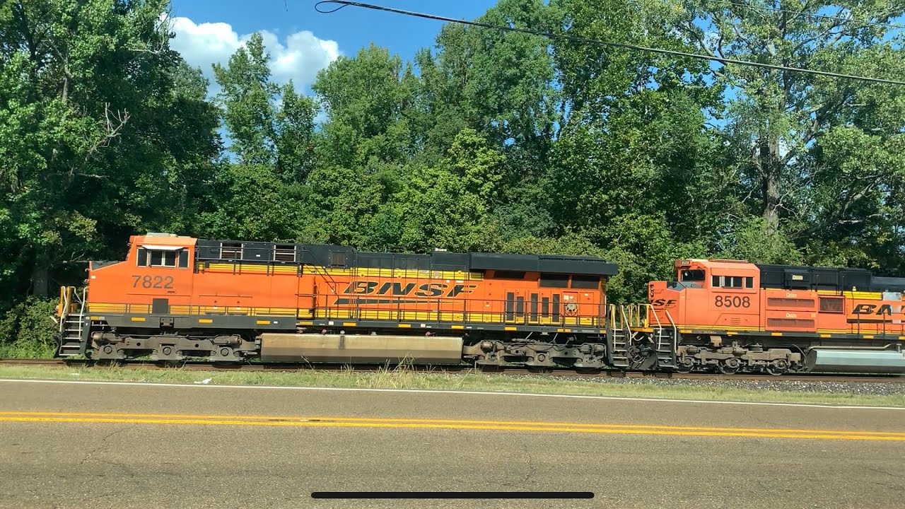 414 Bnsf Mixed Freight Train 7822#bnsftrains #mixedfreighttrains - YouTube