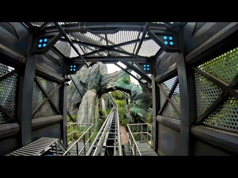 [VelociCoaster] Ultra HD OnRide POV {Jurassic World at Universal ...