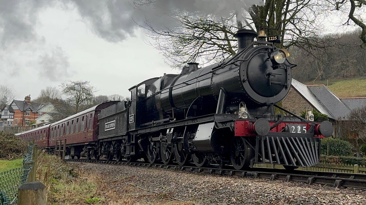 Riding the South Devon Railway Polar Express 20/12/2024 - YouTube