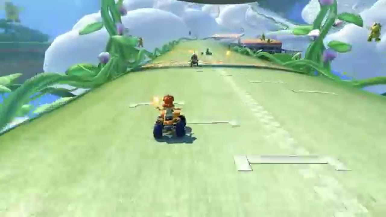 Luigi and Daisy (Mario Kart 8, Cloudtop Cruise) - YouTube