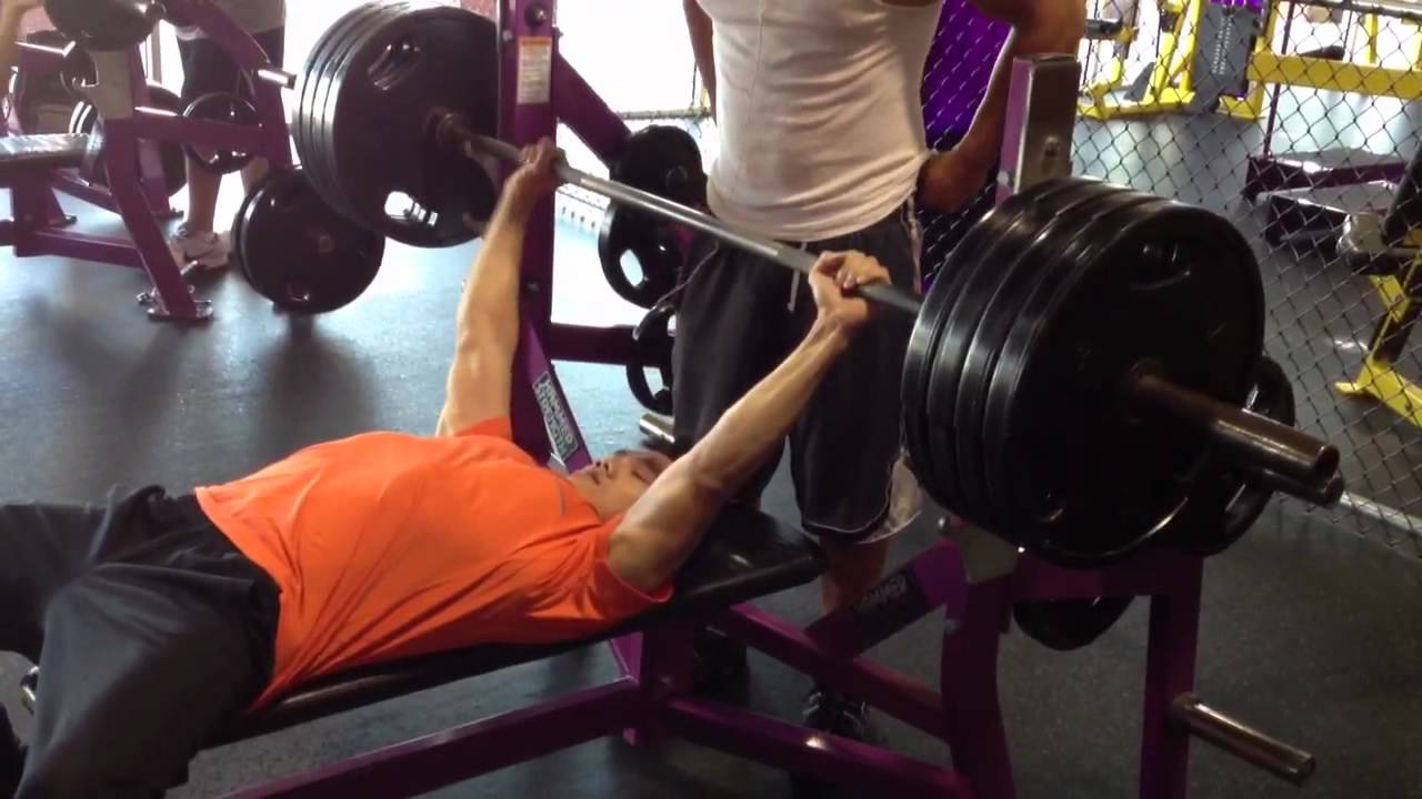 405 max bench FAIL!! - YouTube