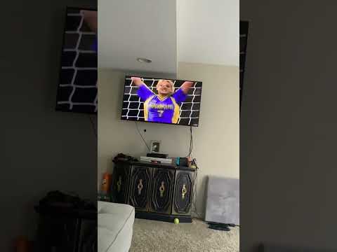 Closing To Air Bud 3 World Pup 2000 VHS