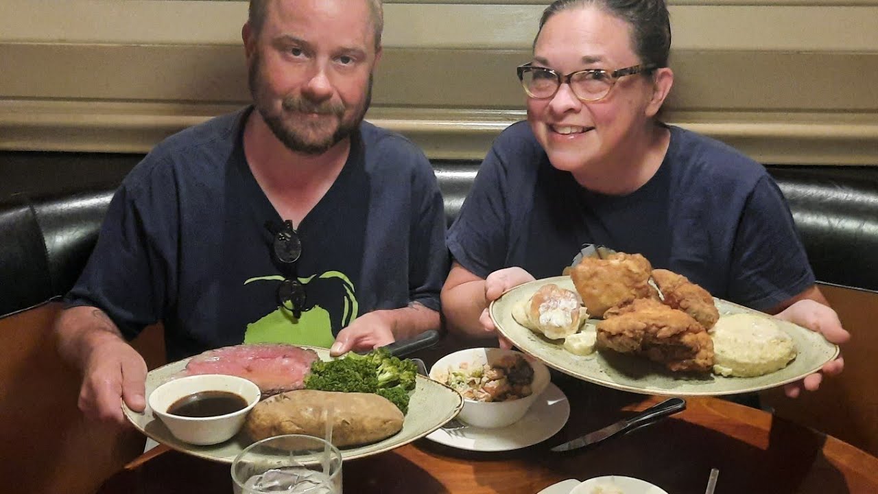 Eating at The Brass Fork inside the Boulder Station Casino! - YouTube