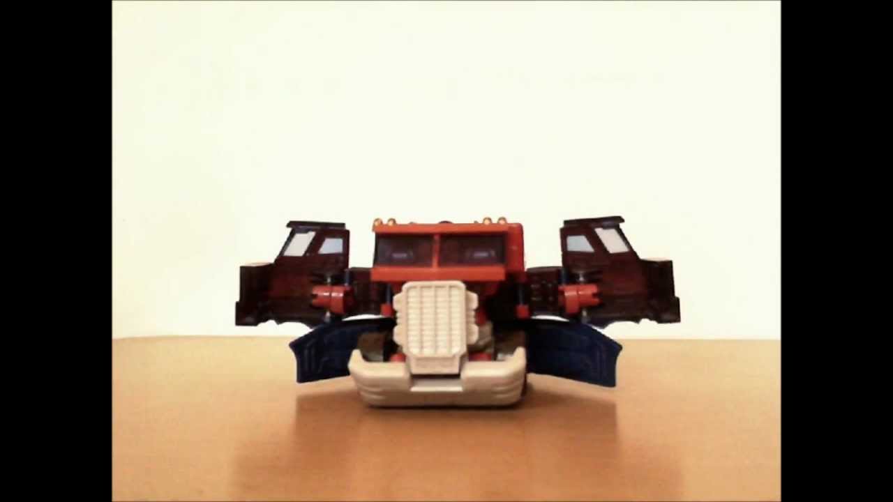 Optimus Transform!: A stop motion transformation at 30 FPS - YouTube