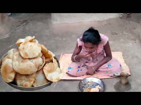 Lunch Recipes In Bengali | Luchi Or Ghugni recipe | manoranjan Village ...