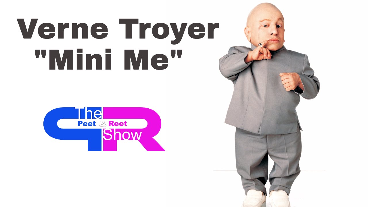 Verne Troyer Mini Me Austin Powers candid with Peet and Reet - YouTube