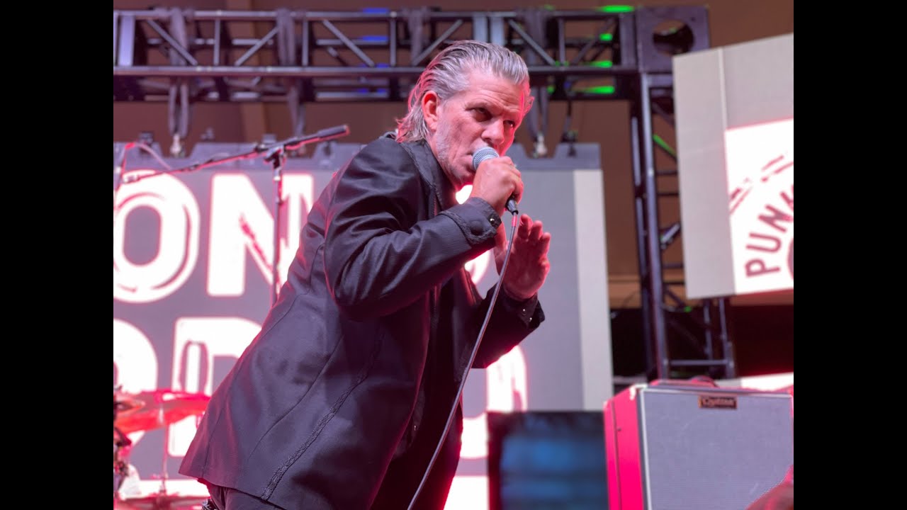 2024 Punk Rock Bowling. Throwrag "Beast In Me" LIVE @ Downtown ...