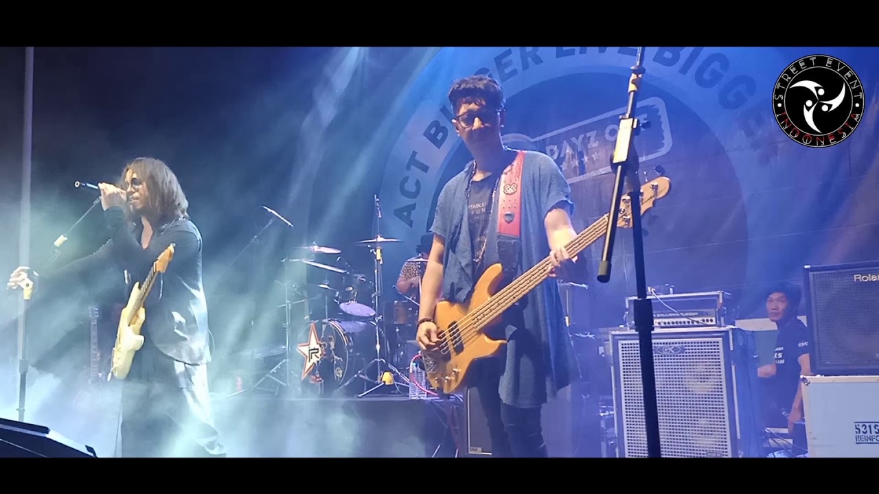 Konser J-ROCKS di Pompanua - YouTube