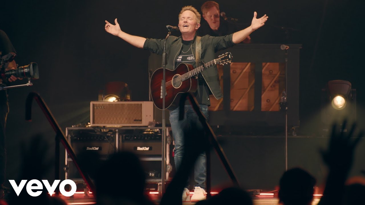 Chris Tomlin, Ben Fielding - The First Hymn (Live) - YouTube