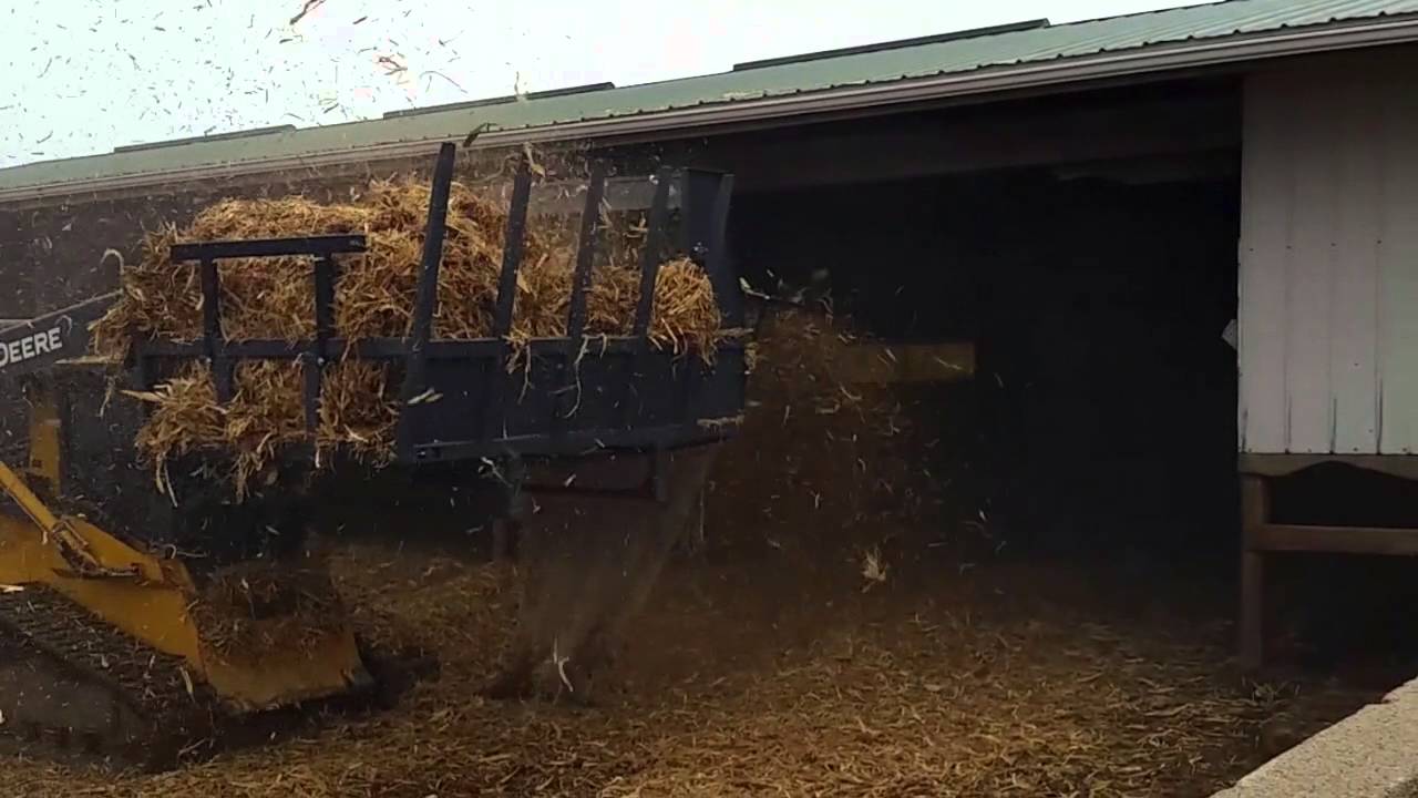 TOP-SPREAD Bull Pen Bedding - YouTube