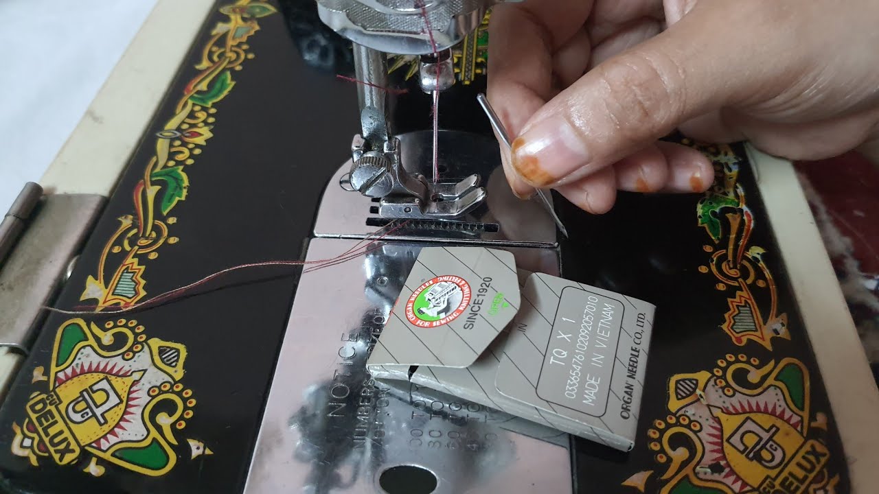 #silai machine mai #sui/ #Needle kaise lagaty hai - YouTube