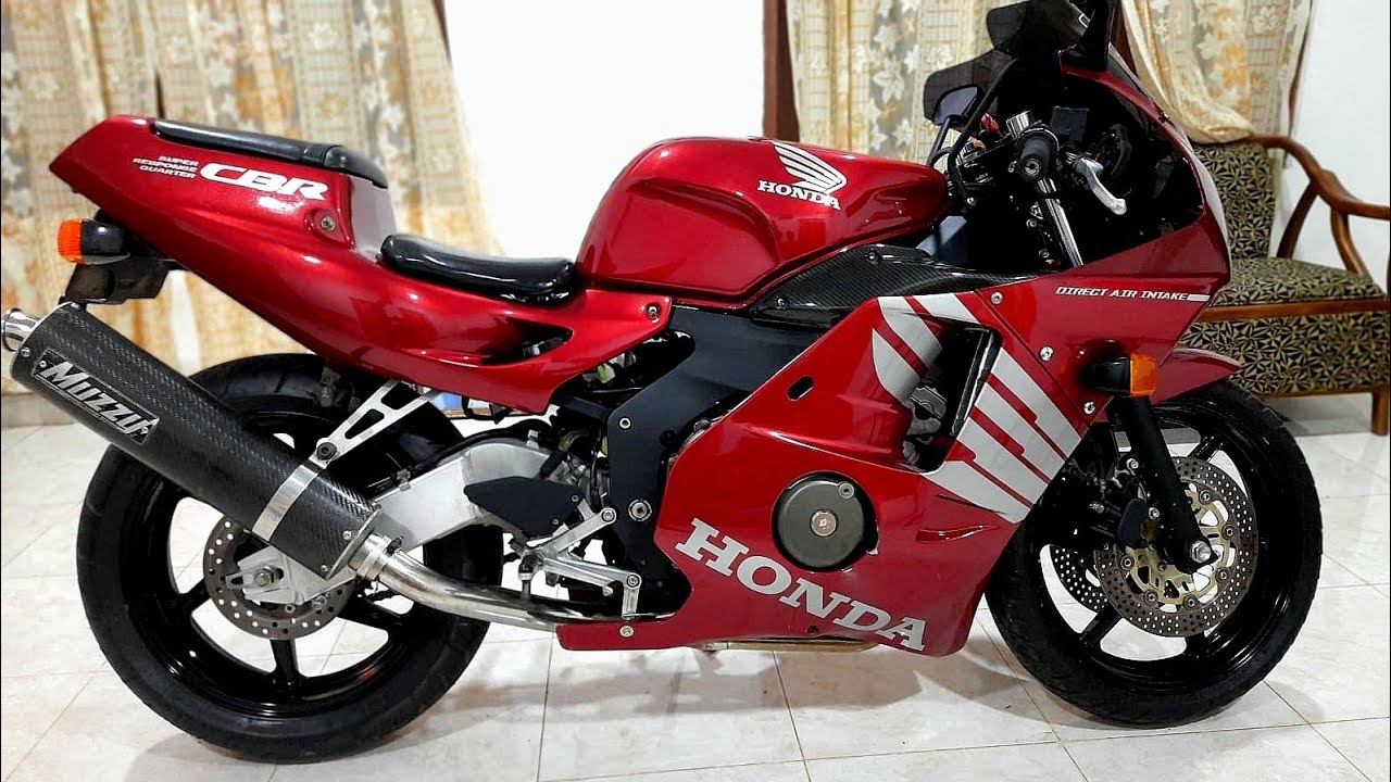 Honda CBR 250RR Gullarm / Muzzy Exhaust System - YouTube