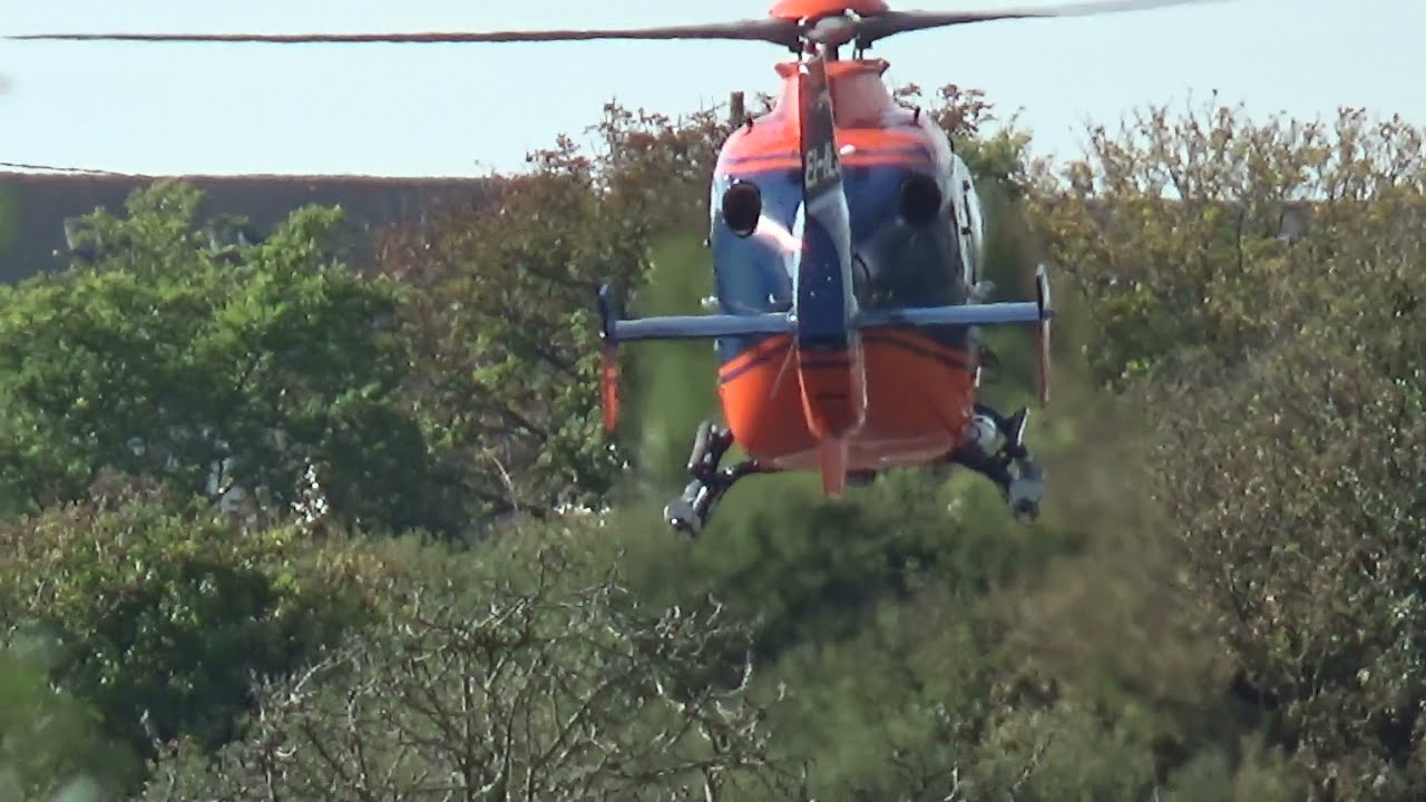 Slow motion EC 135 landing - YouTube
