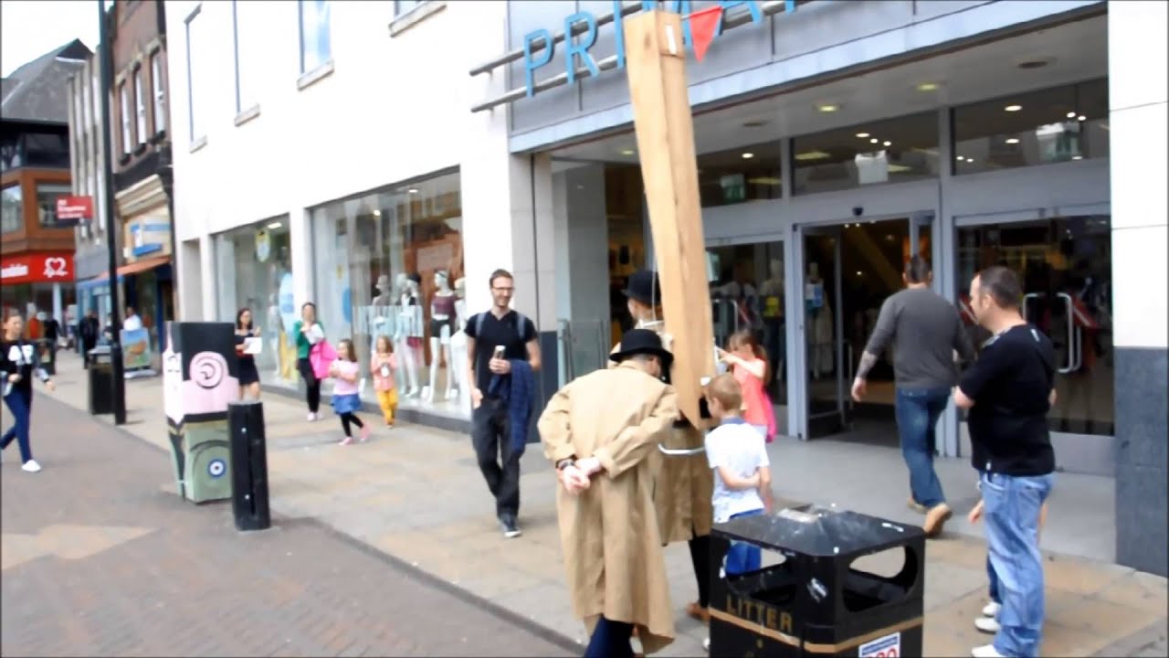 A few feet up - periscope walkabout - YouTube