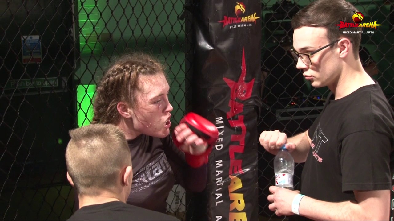 Bethany Cherry vs Sophie Luxton - YouTube