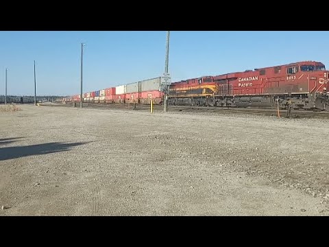 KCS! CPKC 8865, 4621 at Spence pretripping facility! - YouTube